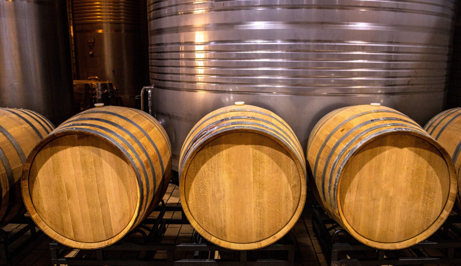 Wine & Wood: The Chemistry of Barrel Aging